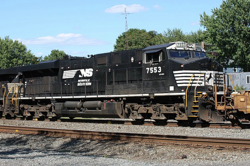 NS 7553